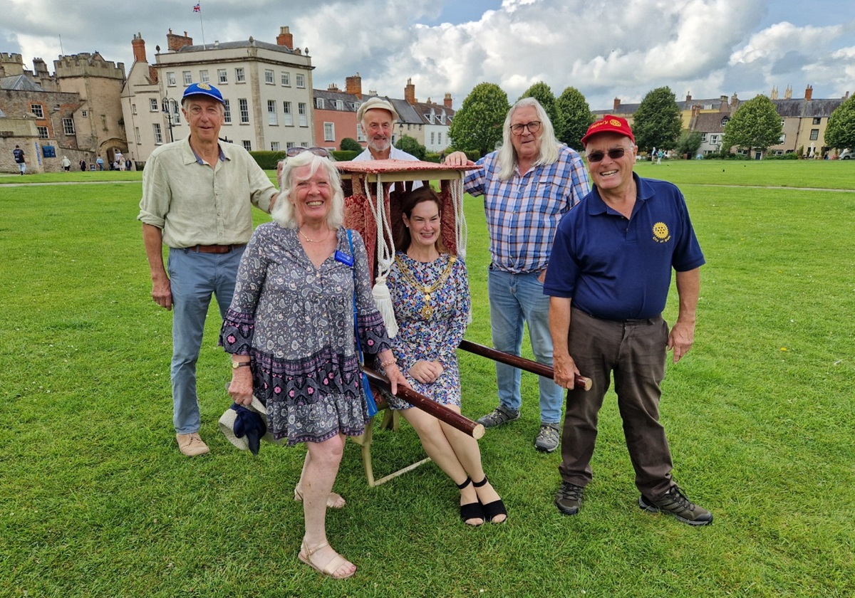 Encouragement to enter novelty race - Wells Voice